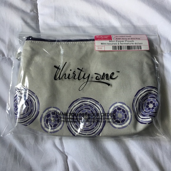 thirty-one | Bags | Thirtyone Mini Zipper Pouch | Poshmark